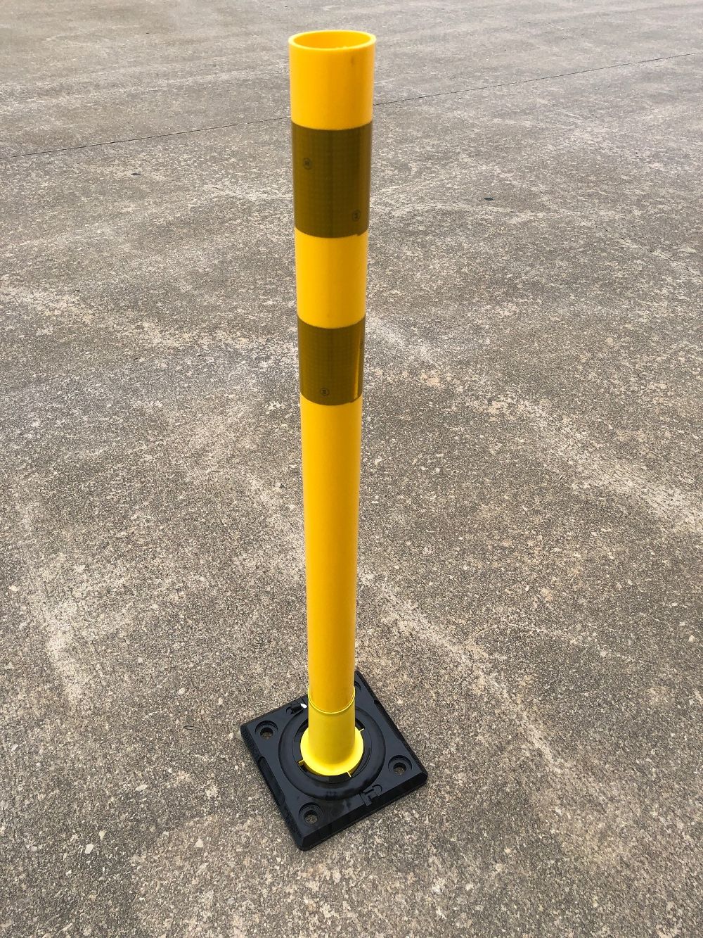 NTPEP testing proves extreme durability of new traffic post | Traffic ...