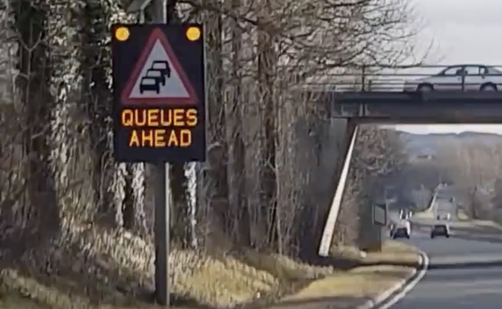 Reducing driver distraction with vehicle activated signs | Traffic ...