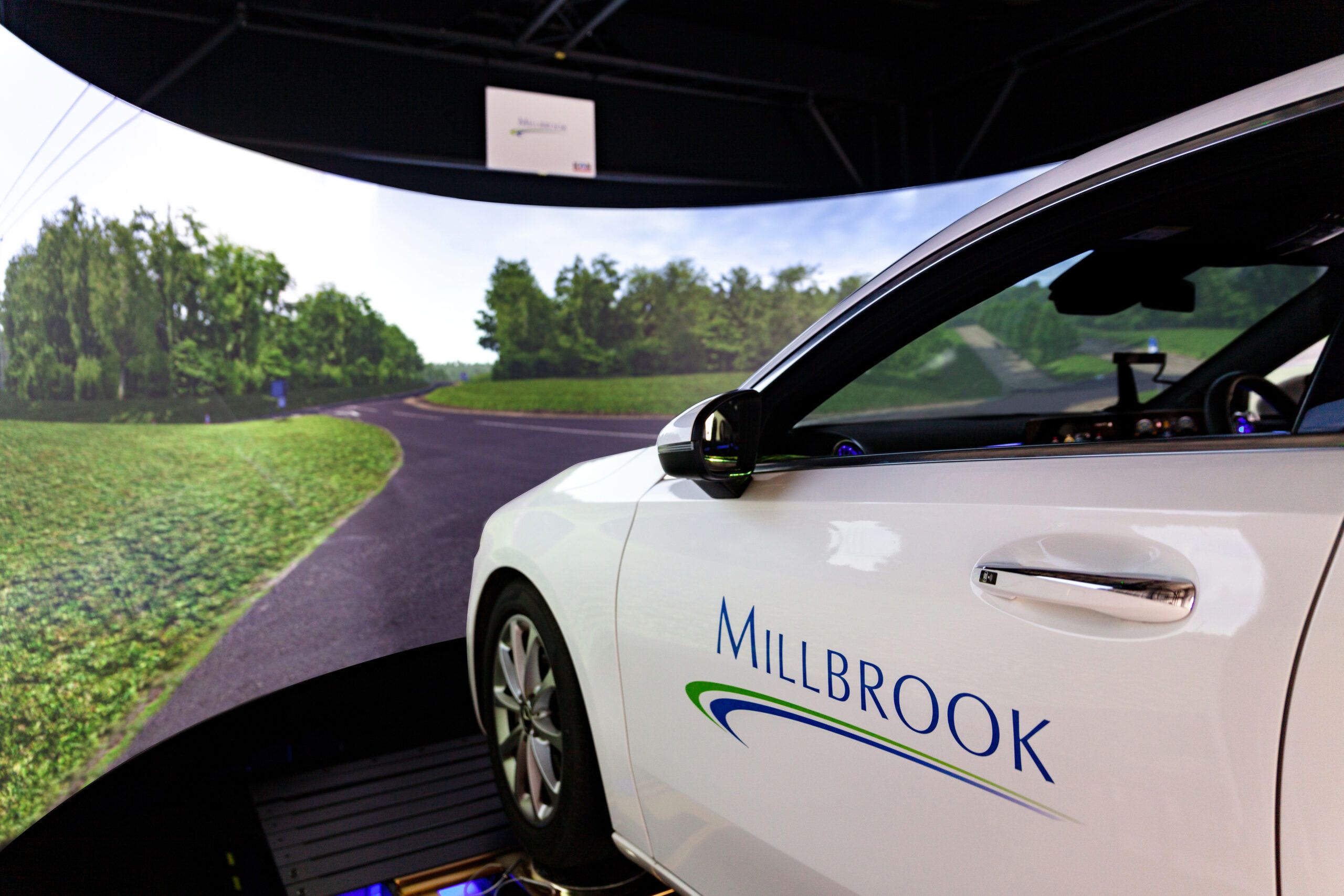 Millbrook simulator allows real connected vehicles to be tested in ...